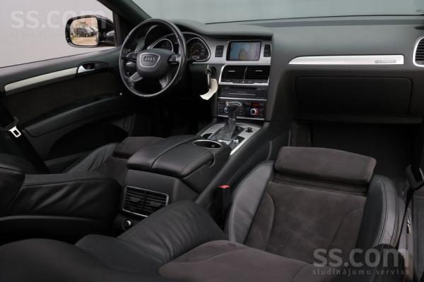Black Audi Q7 2013 in Tukums, with an engine capacity of 3.00 L and mileage of 265 thousand km for 14800 €, photo 7 on AUTOMOTO.COM.LV