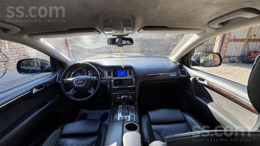 Melns Audi Q7 2013 Dobele, ar dzinēja tilpumu 4.20 L un nobraukumu 340 tūkst. km par 13112 €, foto 8 vietnē AUTOMOTO.COM.LV