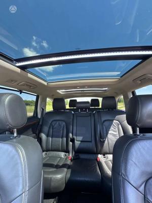 Black Audi Q7 2013 in Kaunas, with an engine capacity of 3.00 L and mileage of 183 thousand km for 7400 €, photo 12 on AUTOMOTO.COM.LV
