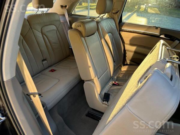 Black Audi Q7 2013 in Riga, with an engine capacity of 3.00 L and mileage of 193 thousand km for 13650 €, photo 6 on AUTOMOTO.COM.LV