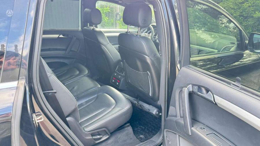 Melns Audi Q7 2013 Ukmergė, ar dzinēja tilpumu 3.00 L un nobraukumu 366 tūkst. km par 6790 €, foto 16 vietnē AUTOMOTO.COM.LV