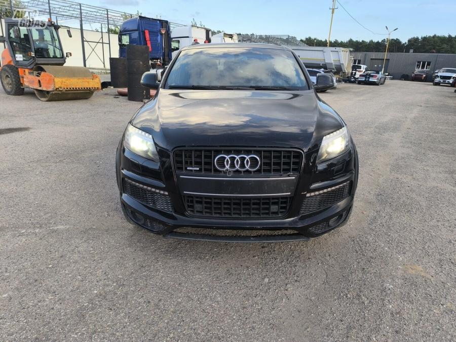 Melns Audi Q7 2013 Ukmergė, ar dzinēja tilpumu 3.00 L un nobraukumu 240 tūkst. km par 6500 €, foto 4 vietnē AUTOMOTO.COM.LV