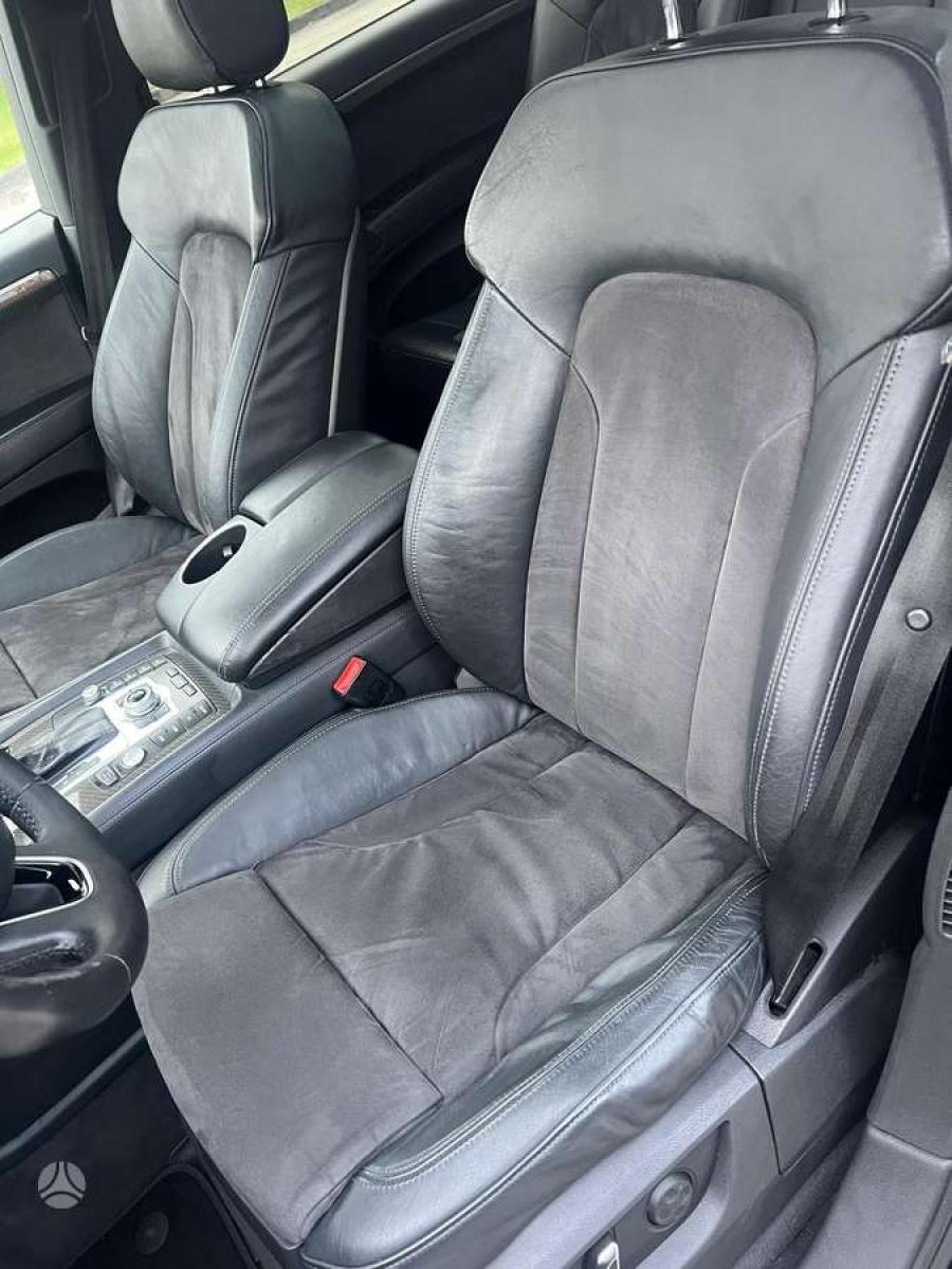 Black Audi Q7 2013 in Taurage, with an engine capacity of 2.97 L and mileage of 388 thousand km for 9700 €, photo 6 on AUTOMOTO.COM.LV