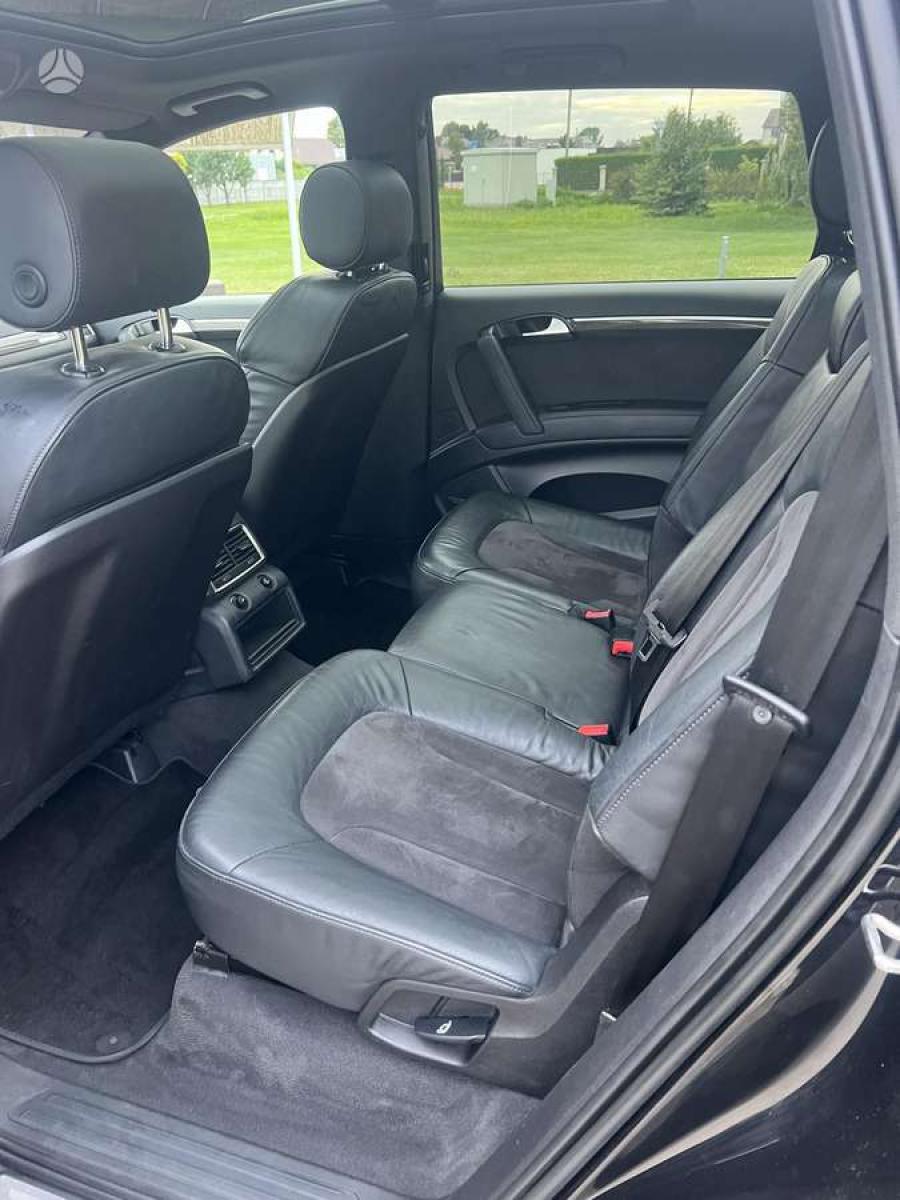 Black Audi Q7 2013 in Taurage, with an engine capacity of 2.97 L and mileage of 388 thousand km for 9700 €, photo 11 on AUTOMOTO.COM.LV