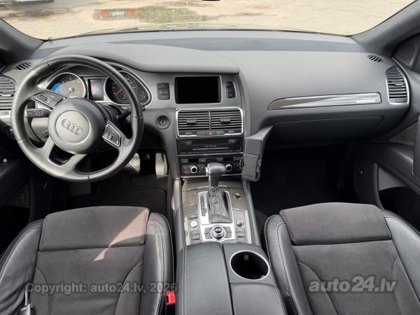 Black Audi Q7 2013 in Tartu, with an engine capacity of 3.00 L and mileage of 284 thousand km for 12750 €, photo 10 on AUTOMOTO.COM.LV
