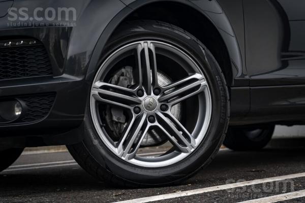 Melns Audi Q7 2013 Rīga, ar dzinēja tilpumu 3.00 L un nobraukumu 353 tūkst. km par 12950 €, foto 8 vietnē AUTOMOTO.COM.LV