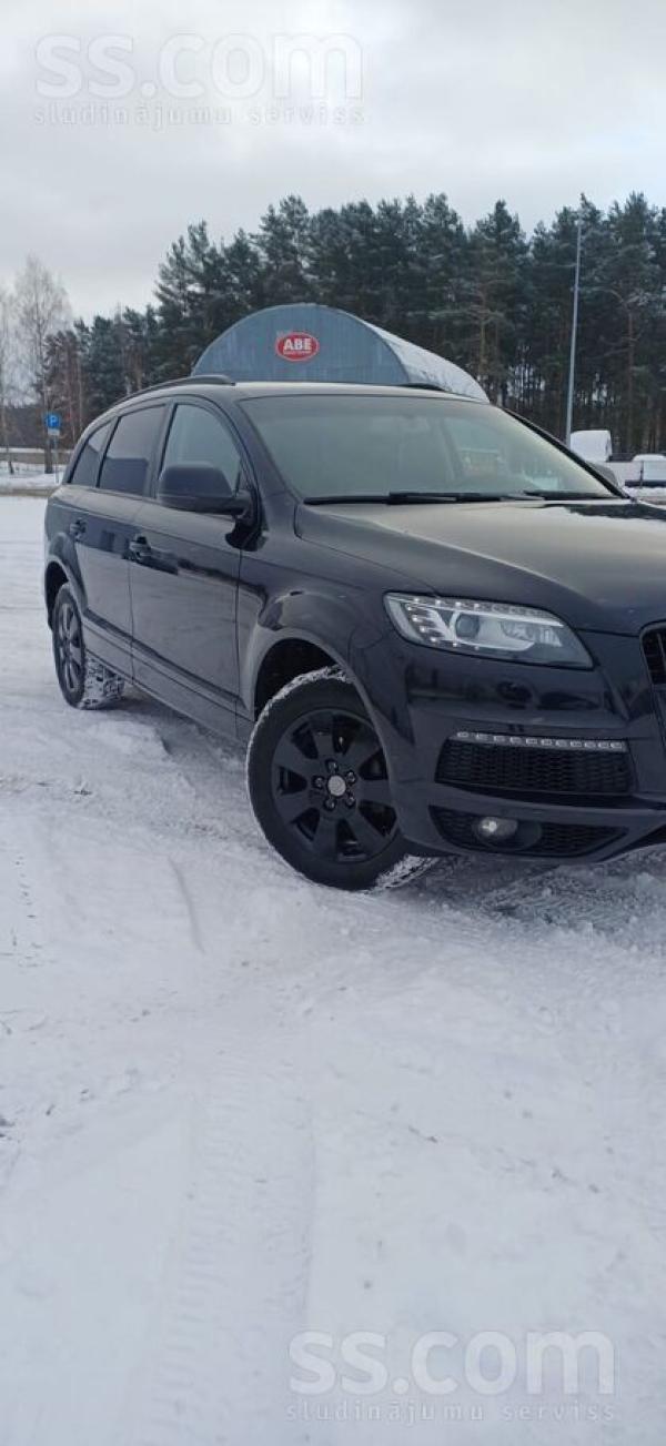 Melns Audi Q7 2014 Valmiera, ar dzinēja tilpumu 3.00 L un nobraukumu 330 tūkst. km par 12677 €, foto 3 vietnē AUTOMOTO.COM.LV