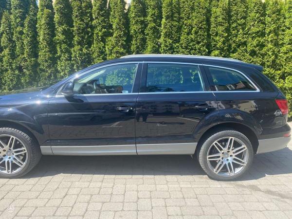 Black Audi Q7 2014 in Vilnius, with an engine capacity of 3.00 L and mileage of 202 thousand km for 11500 €, photo 3 on AUTOMOTO.COM.LV