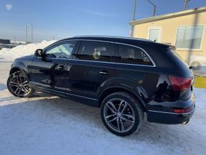 Black Audi Q7 2014 in Vilnius, with an engine capacity of 0.00 L and mileage of 290 thousand km for 13600 €, photo 3 on AUTOMOTO.COM.LV
