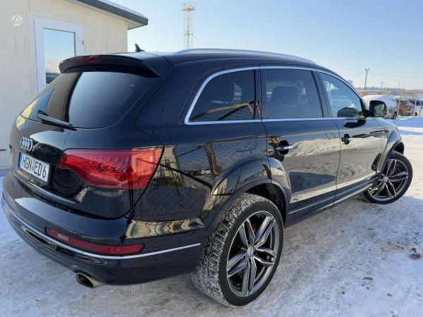 Black Audi Q7 2014 in Vilnius, with an engine capacity of 0.00 L and mileage of 290 thousand km for 13600 €, photo 5 on AUTOMOTO.COM.LV