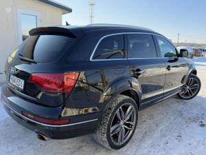 Black Audi Q7 2014 in Vilnius, with an engine capacity of 0.00 L and mileage of 290 thousand km for 13600 €, photo 5 on AUTOMOTO.COM.LV