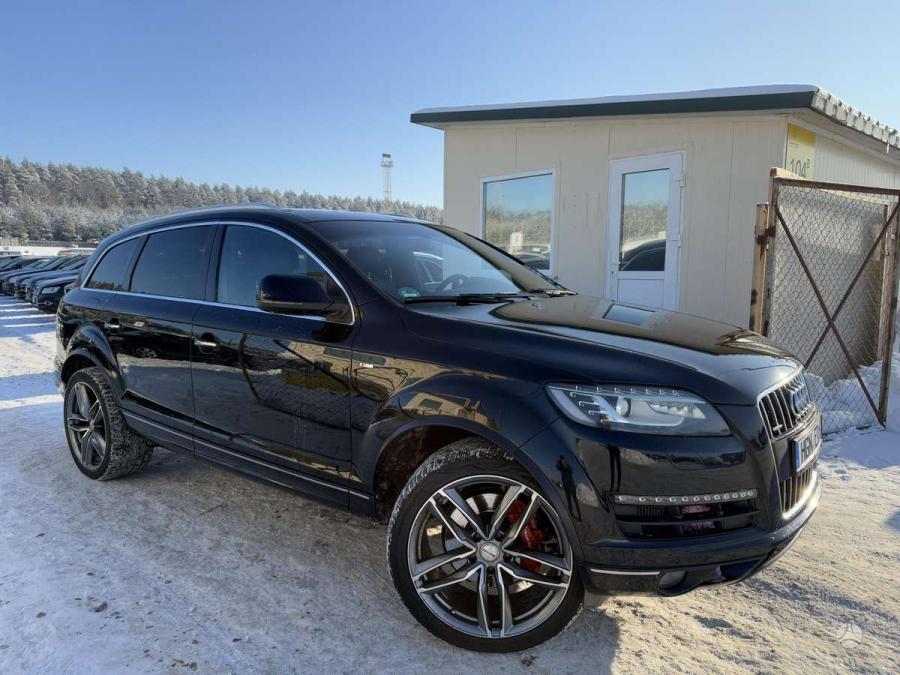 Black Audi Q7 2014 in Vilnius, with an engine capacity of 0.00 L and mileage of 290 thousand km for 13600 €, photo 7 on AUTOMOTO.COM.LV