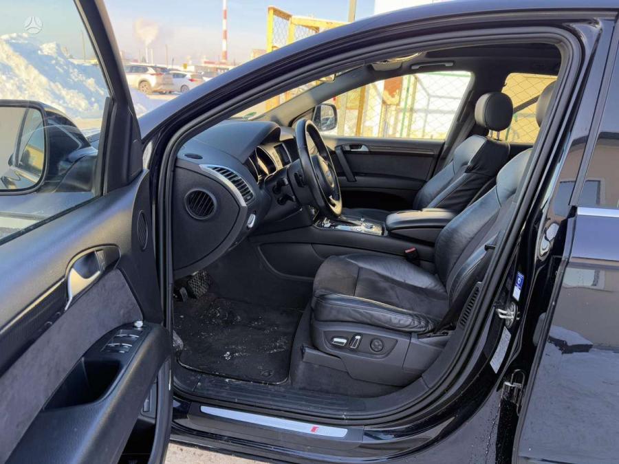 Black Audi Q7 2014 in Vilnius, with an engine capacity of 0.00 L and mileage of 290 thousand km for 13600 €, photo 17 on AUTOMOTO.COM.LV