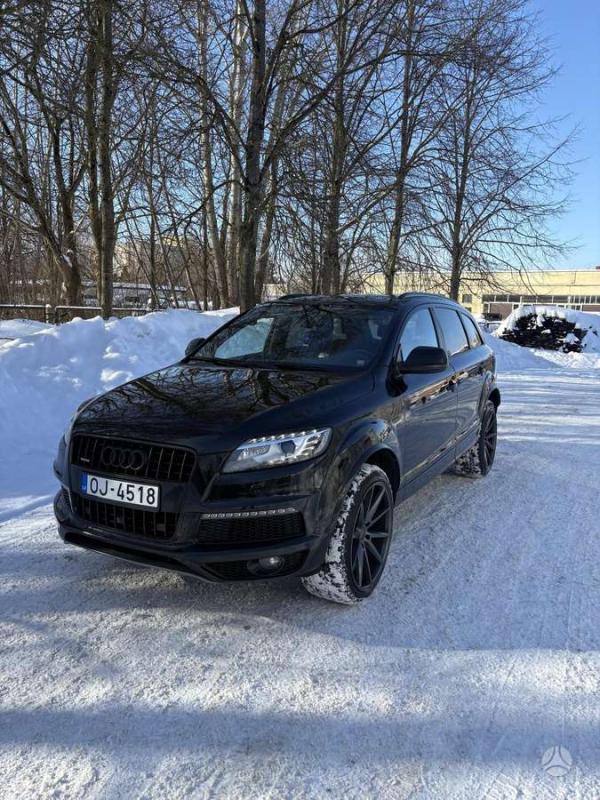 Black Audi Q7 2014 in Panevezys, with an engine capacity of 4.20 L and mileage of 239 thousand km for 15500 €, photo 2 on AUTOMOTO.COM.LV