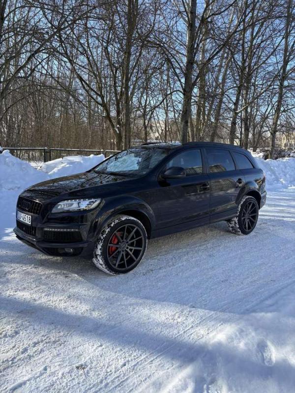 Black Audi Q7 2014 in Panevezys, with an engine capacity of 4.20 L and mileage of 239 thousand km for 15500 €, photo 5 on AUTOMOTO.COM.LV