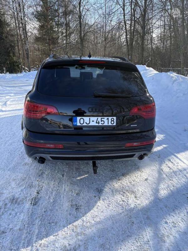 Black Audi Q7 2014 in Panevezys, with an engine capacity of 4.20 L and mileage of 239 thousand km for 15500 €, photo 8 on AUTOMOTO.COM.LV