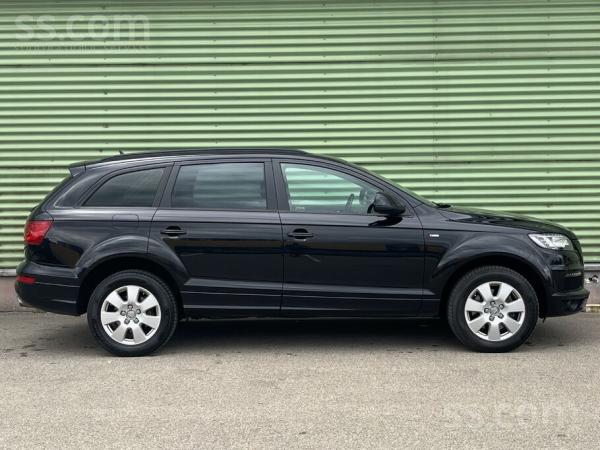 Black Audi Q7 2014 in Riga, with an engine capacity of 3.00 L and mileage of 352 thousand km for 9900 €, photo 4 on AUTOMOTO.COM.LV