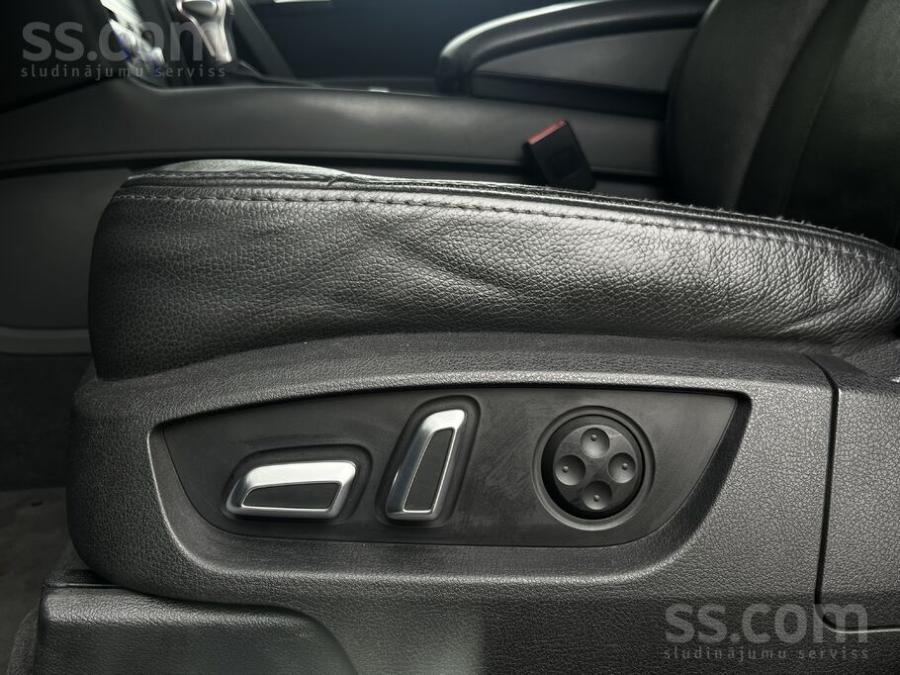 Melns Audi Q7 2014 Rīga, ar dzinēja tilpumu 3.00 L un nobraukumu 352 tūkst. km par 9900 €, foto 14 vietnē AUTOMOTO.COM.LV