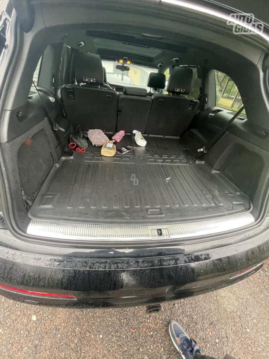 Black Audi Q7 2014 in Kaunas, with an engine capacity of 3.00 L and mileage of 227 thousand km for 10500 €, photo 29 on AUTOMOTO.COM.LV