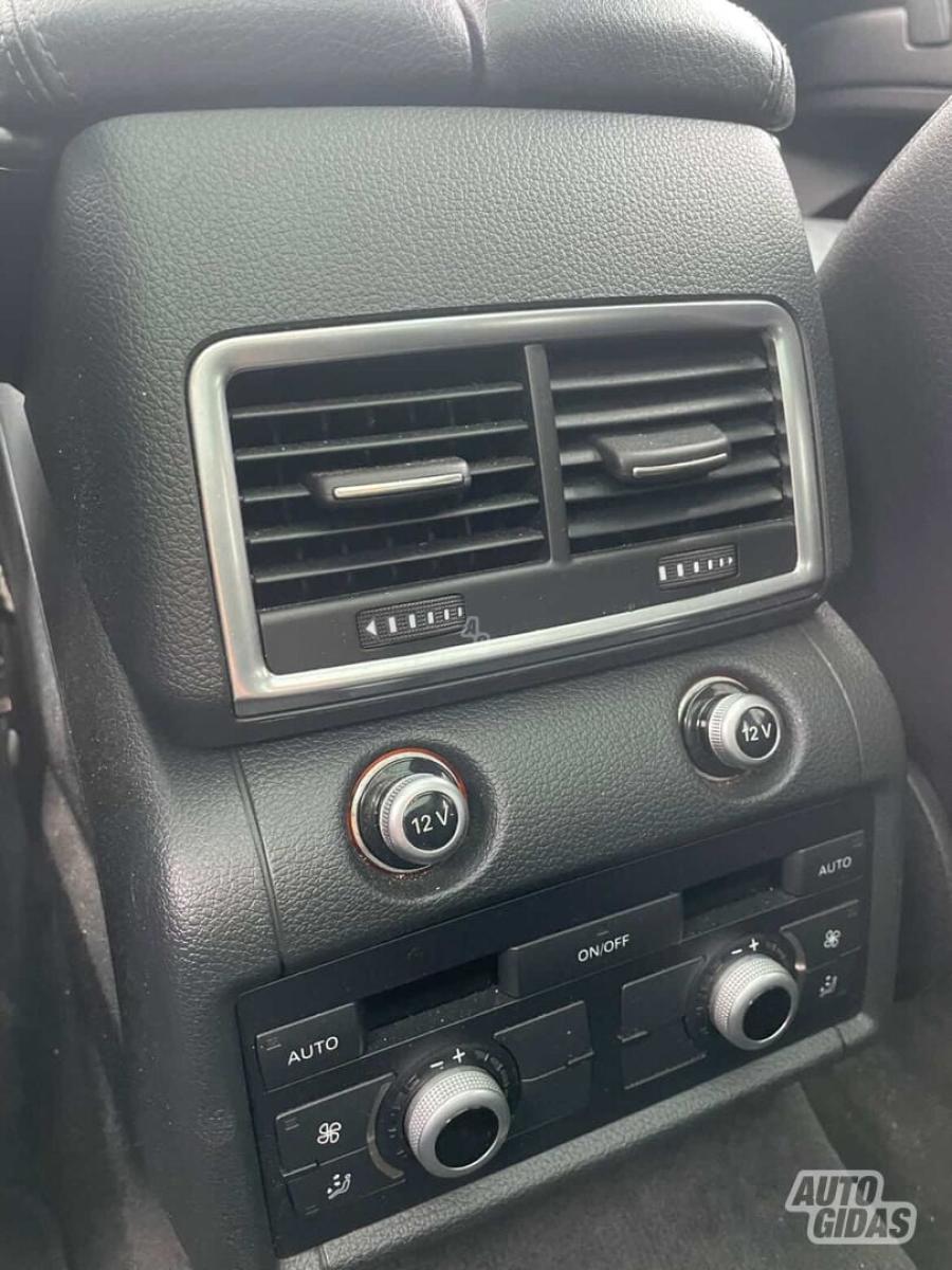 Black Audi Q7 2014 in Kaunas, with an engine capacity of 3.00 L and mileage of 227 thousand km for 10500 €, photo 32 on AUTOMOTO.COM.LV