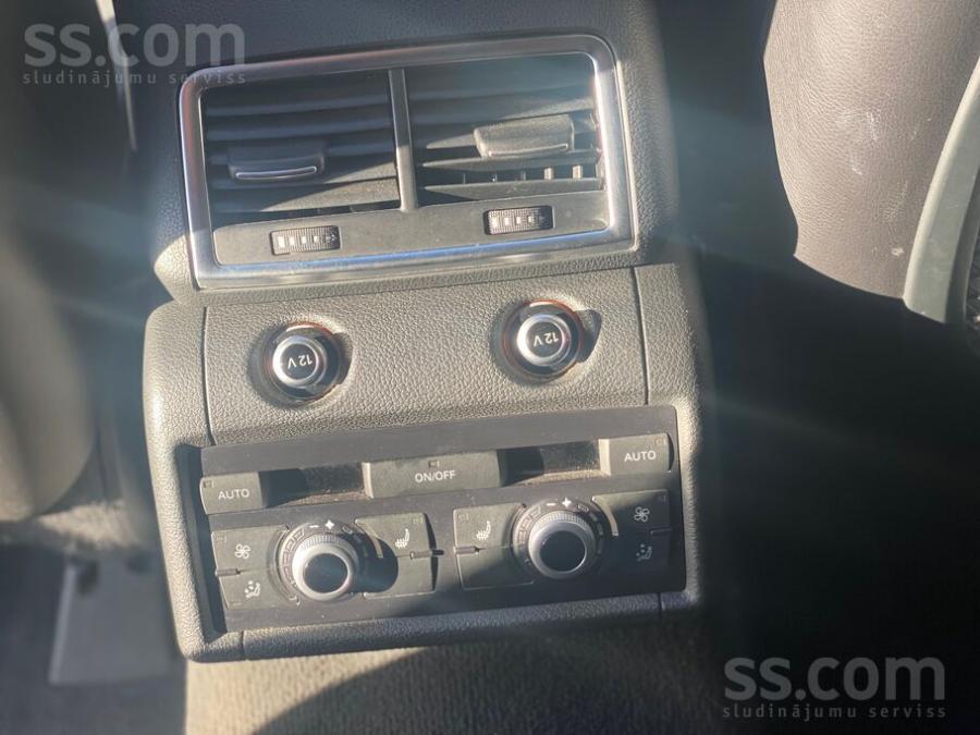 Melns Audi Q7 2014 Rīga, ar dzinēja tilpumu 3.00 L un nobraukumu 275 tūkst. km par 11700 €, foto 12 vietnē AUTOMOTO.COM.LV