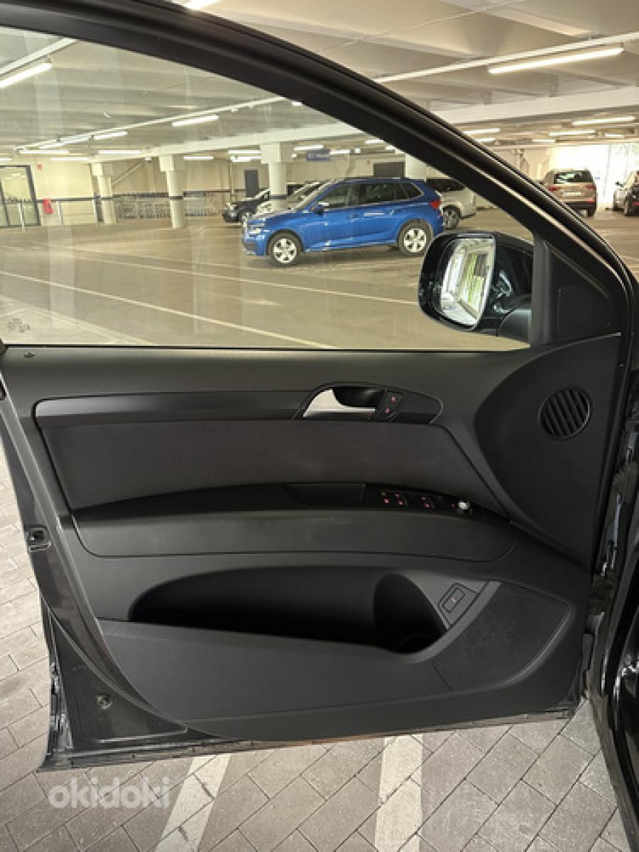Black Audi Q7 2014 in Narva, with an engine capacity of 3.00 L and mileage of 375 thousand km for 14300 €, photo 14 on AUTOMOTO.COM.LV