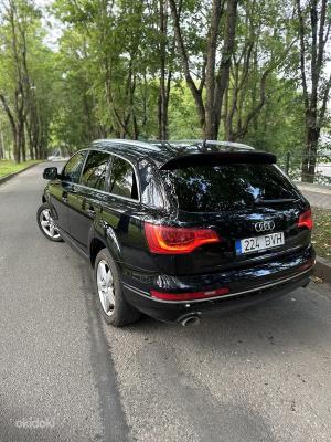 Black Audi Q7 2014 in Narva, with an engine capacity of 3.00 L and mileage of 375 thousand km for 14300 €, photo 17 on AUTOMOTO.COM.LV
