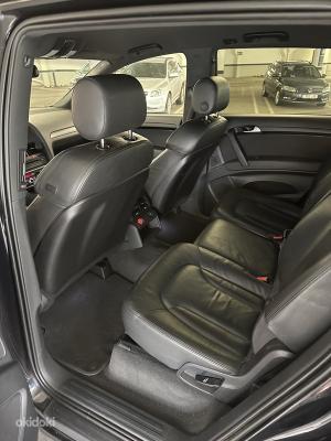Black Audi Q7 2014 in Narva, with an engine capacity of 3.00 L and mileage of 375 thousand km for 14300 €, photo 29 on AUTOMOTO.COM.LV