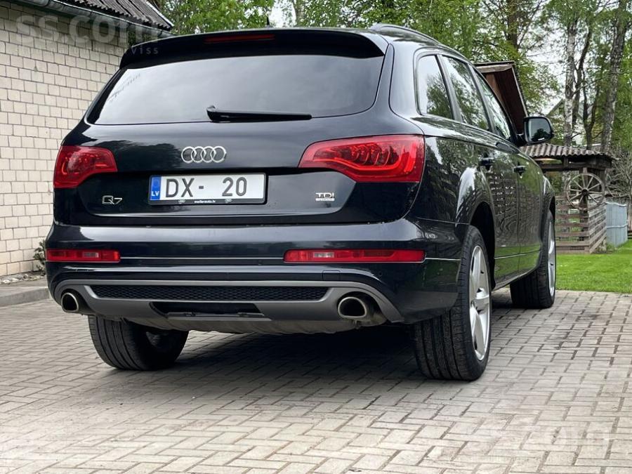 Black Audi Q7 2014 in Ogre, with an engine capacity of 3.00 L and mileage of 230 thousand km for 12250 €, photo 4 on AUTOMOTO.COM.LV