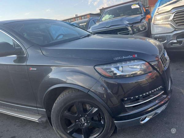 Melns Audi Q7 2014 Viļņa, ar dzinēja tilpumu 3.00 L un nobraukumu 142 tūkst. km par 6900 €, foto 2 vietnē AUTOMOTO.COM.LV