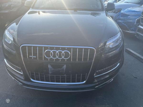 Melns Audi Q7 2014 Viļņa, ar dzinēja tilpumu 3.00 L un nobraukumu 142 tūkst. km par 6900 €, foto 4 vietnē AUTOMOTO.COM.LV