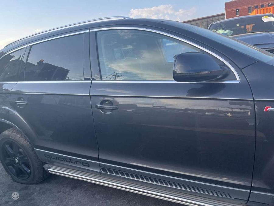 Melns Audi Q7 2014 Viļņa, ar dzinēja tilpumu 3.00 L un nobraukumu 142 tūkst. km par 6900 €, foto 11 vietnē AUTOMOTO.COM.LV
