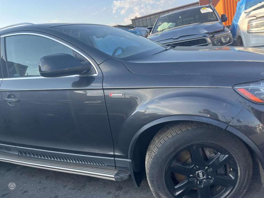 Melns Audi Q7 2014 Viļņa, ar dzinēja tilpumu 3.00 L un nobraukumu 142 tūkst. km par 6900 €, foto 12 vietnē AUTOMOTO.COM.LV