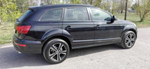 Black Audi Q7 2014 in Riga, with an engine capacity of 3.00 L and mileage of 250 thousand km for 14500 €, photo 4 on AUTOMOTO.COM.LV