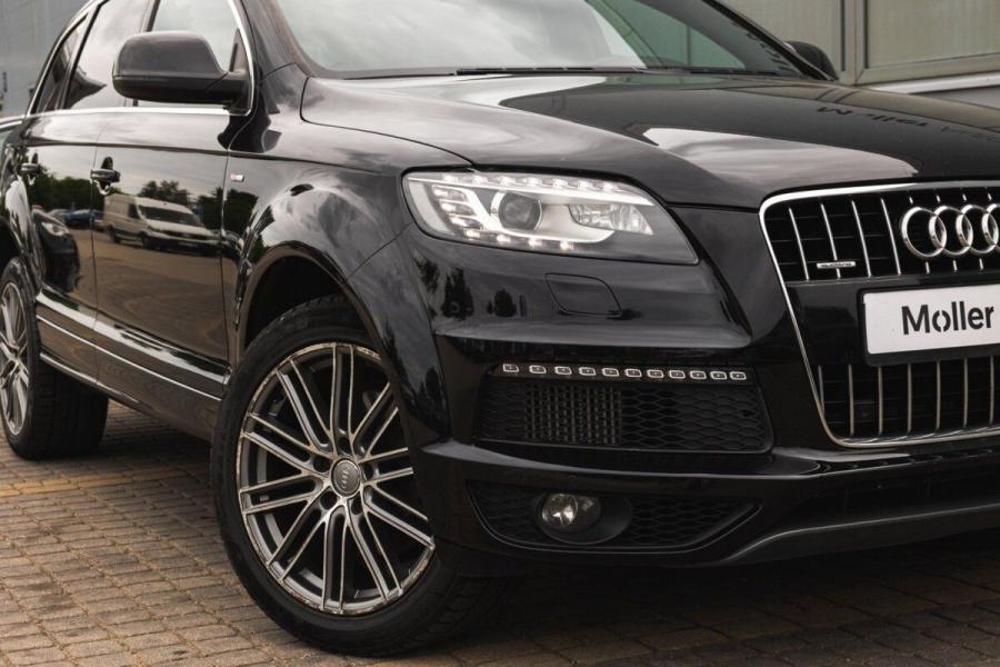 Black Audi Q7 2014 in Ventspils, with an engine capacity of 3.00 L and mileage of 246 thousand km for 12500 €, photo 11 on AUTOMOTO.COM.LV