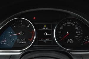 Black Audi Q7 2014 in Ventspils, with an engine capacity of 3.00 L and mileage of 246 thousand km for 12500 €, photo 21 on AUTOMOTO.COM.LV
