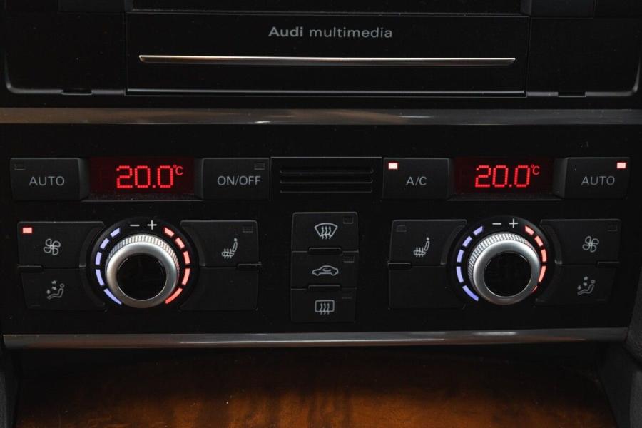 Black Audi Q7 2014 in Ventspils, with an engine capacity of 3.00 L and mileage of 246 thousand km for 12500 €, photo 26 on AUTOMOTO.COM.LV