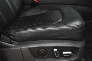 Black Audi Q7 2014 in Ventspils, with an engine capacity of 3.00 L and mileage of 246 thousand km for 12500 €, photo 29 on AUTOMOTO.COM.LV