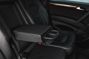 Black Audi Q7 2014 in Ventspils, with an engine capacity of 3.00 L and mileage of 246 thousand km for 12500 €, photo 36 on AUTOMOTO.COM.LV