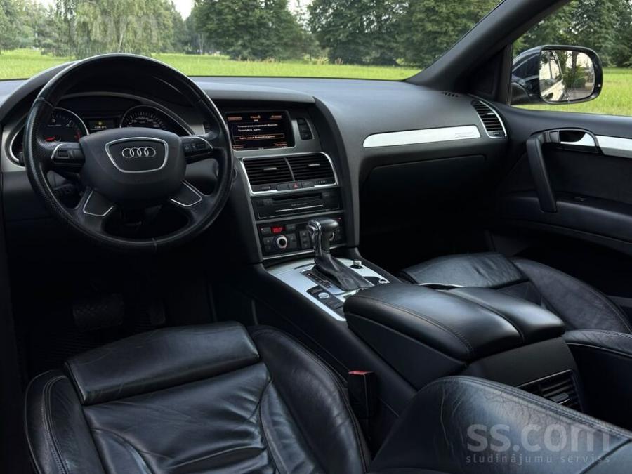 Melns Audi Q7 2014 Rīga, ar dzinēja tilpumu 3.00 L un nobraukumu 190 tūkst. km par 11990 €, foto 14 vietnē AUTOMOTO.COM.LV