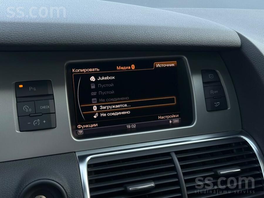 Melns Audi Q7 2014 Rīga, ar dzinēja tilpumu 3.00 L un nobraukumu 190 tūkst. km par 11990 €, foto 20 vietnē AUTOMOTO.COM.LV