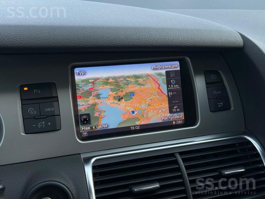 Melns Audi Q7 2014 Rīga, ar dzinēja tilpumu 3.00 L un nobraukumu 190 tūkst. km par 11990 €, foto 21 vietnē AUTOMOTO.COM.LV