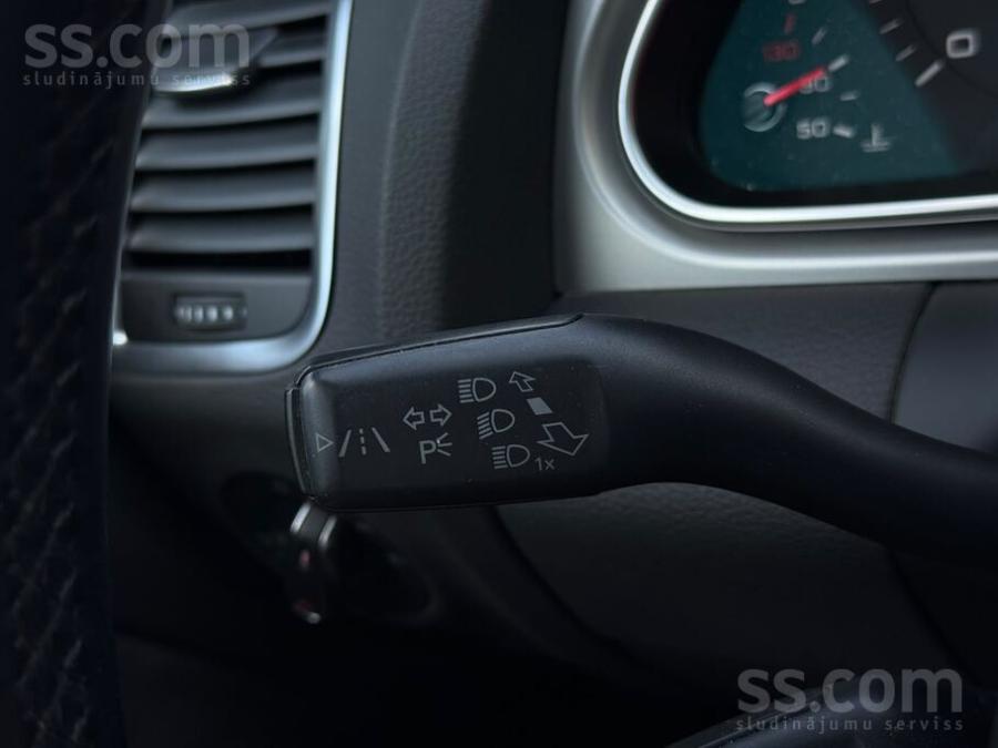 Melns Audi Q7 2014 Rīga, ar dzinēja tilpumu 3.00 L un nobraukumu 190 tūkst. km par 11990 €, foto 26 vietnē AUTOMOTO.COM.LV