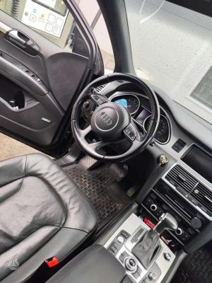 Melns Audi Q7 2014 Birštonas, ar dzinēja tilpumu 2.97 L un nobraukumu 308 tūkst. km par 10700 €, foto 13 vietnē AUTOMOTO.COM.LV
