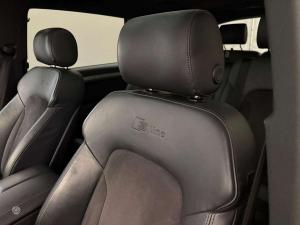 Melns Audi Q7 2014 Marijampole, ar dzinēja tilpumu 2.97 L un nobraukumu 256 tūkst. km par 13999 €, foto 15 vietnē AUTOMOTO.COM.LV