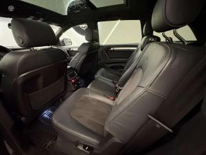 Melns Audi Q7 2014 Marijampole, ar dzinēja tilpumu 2.97 L un nobraukumu 256 tūkst. km par 13999 €, foto 18 vietnē AUTOMOTO.COM.LV