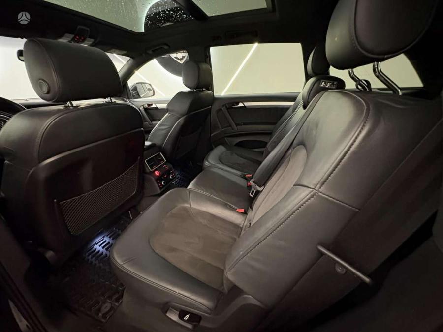 Melns Audi Q7 2014 Marijampole, ar dzinēja tilpumu 2.97 L un nobraukumu 256 tūkst. km par 13999 €, foto 18 vietnē AUTOMOTO.COM.LV
