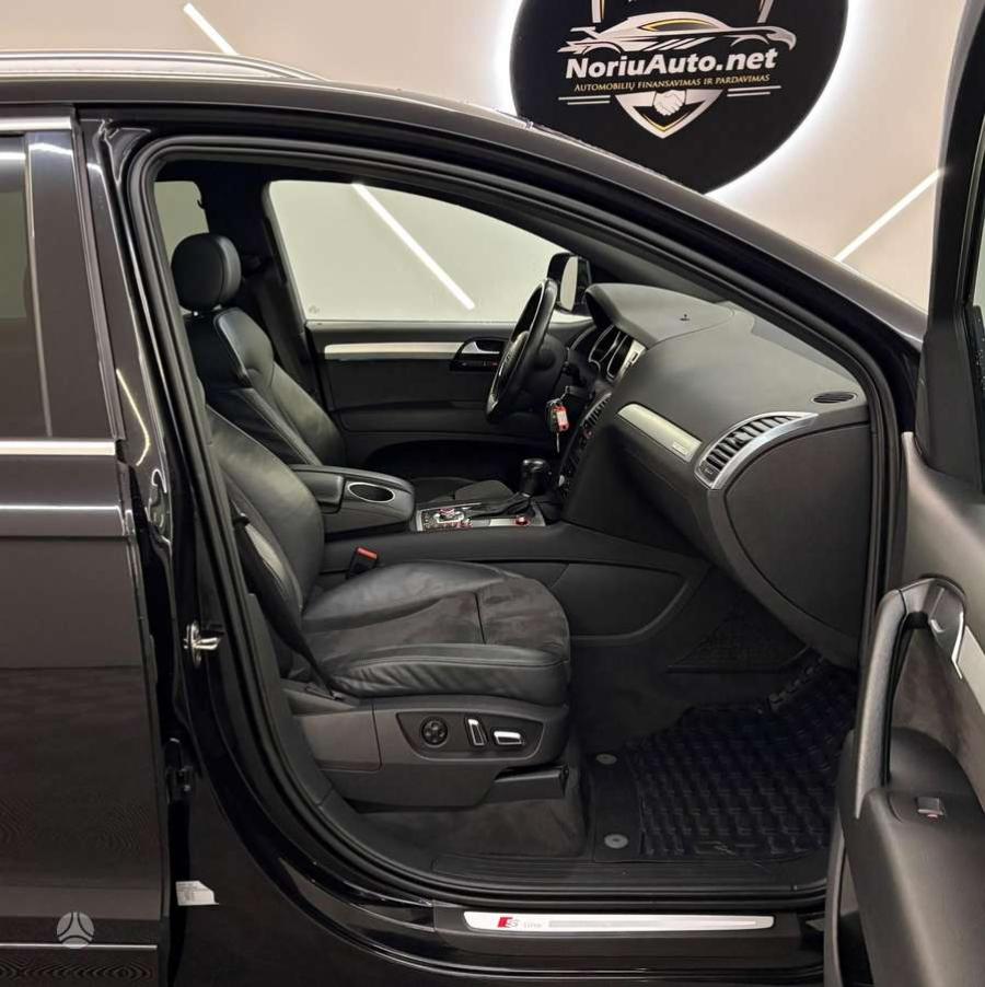 Melns Audi Q7 2014 Marijampole, ar dzinēja tilpumu 2.97 L un nobraukumu 256 tūkst. km par 13999 €, foto 24 vietnē AUTOMOTO.COM.LV