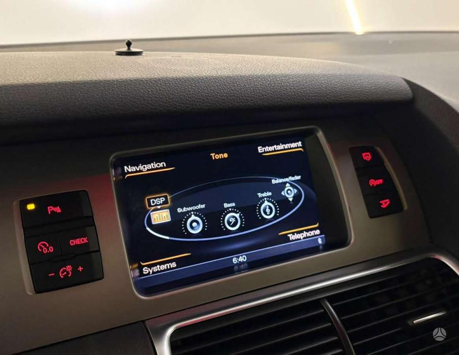 Melns Audi Q7 2014 Marijampole, ar dzinēja tilpumu 2.97 L un nobraukumu 256 tūkst. km par 13999 €, foto 27 vietnē AUTOMOTO.COM.LV