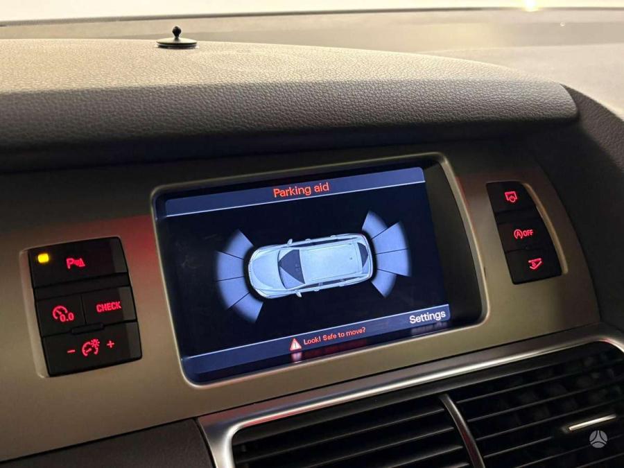 Melns Audi Q7 2014 Marijampole, ar dzinēja tilpumu 2.97 L un nobraukumu 256 tūkst. km par 13999 €, foto 30 vietnē AUTOMOTO.COM.LV
